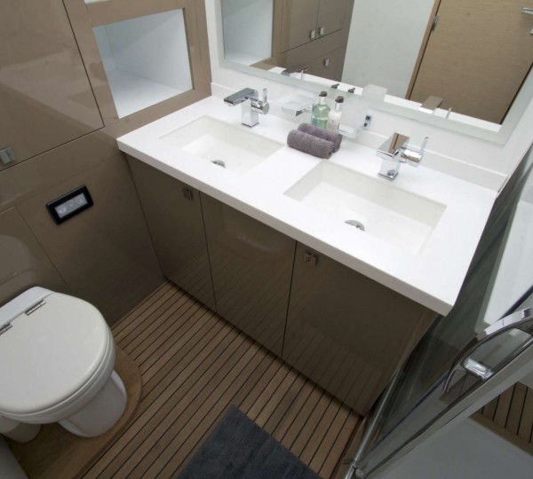 NENNE Yacht Charter Details, Fountaine-Pajot | CHARTERWORLD Luxury ...